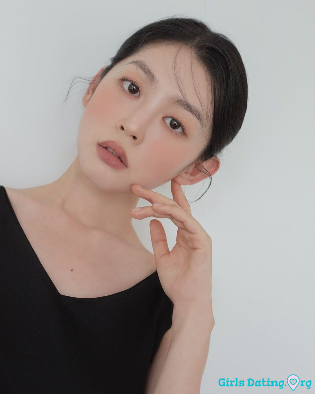 All You Need to Know About Dating a Korean Girl